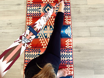 How to Use Yoga Straps to Improve Your Yoga Practice - Yune Yoga